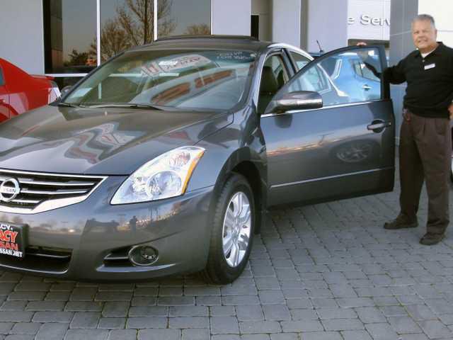 Altima delivers power & fuel efficiency - Manteca Bulletin