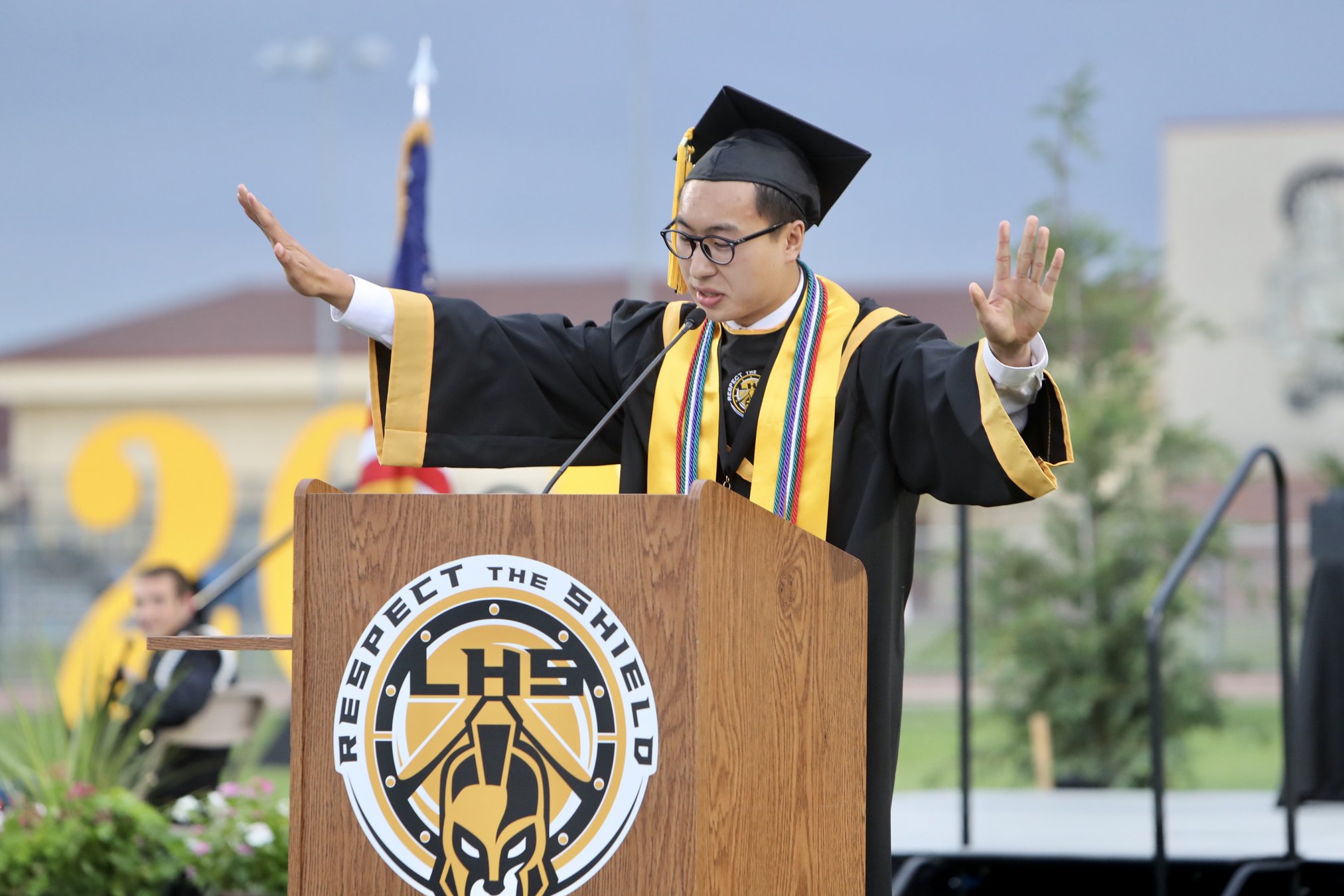 LATHROP HIGH GRADUATION - Manteca Bulletin