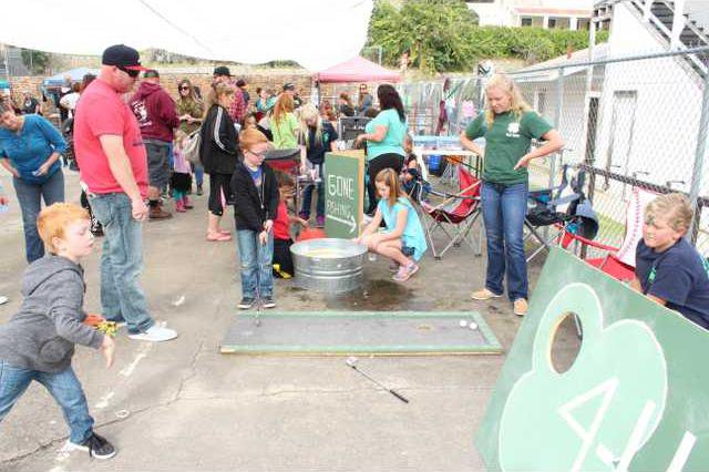 4-H FUN - Oakdale Leader