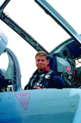Retired USAF fighter pilot Brian Shul to recount his inspiring story ...