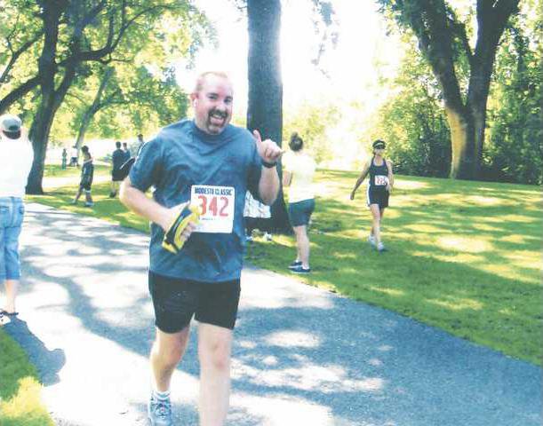 Principal Runs To Inspire Students - Oakdale Leader