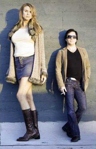 Worlds tallest model sprouts from Turlock - Turlock Journal