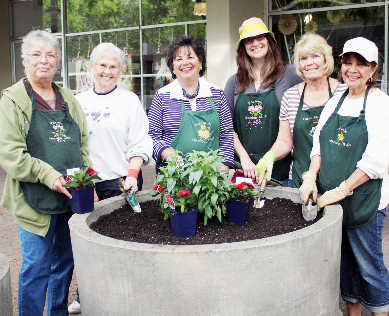 Garden club celebrates 70 years of making Turlock beautiful - Turlock ...
