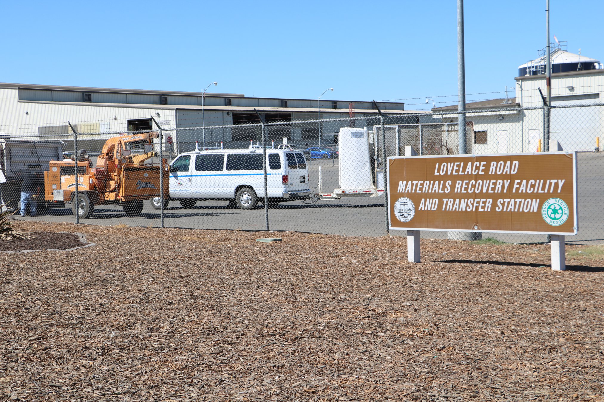 DUMPING ON MANTECA - Manteca Bulletin