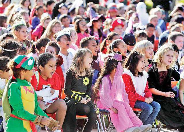 NEIL HAFLEY COSTUMES - Manteca Bulletin
