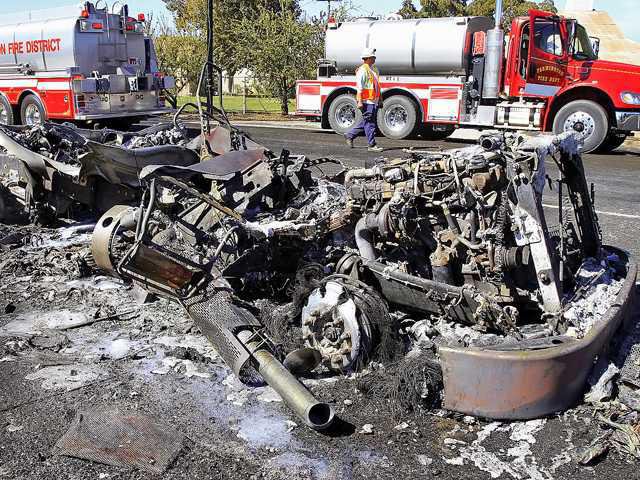 PROPANE TRUCK EXPLODES - Manteca Bulletin