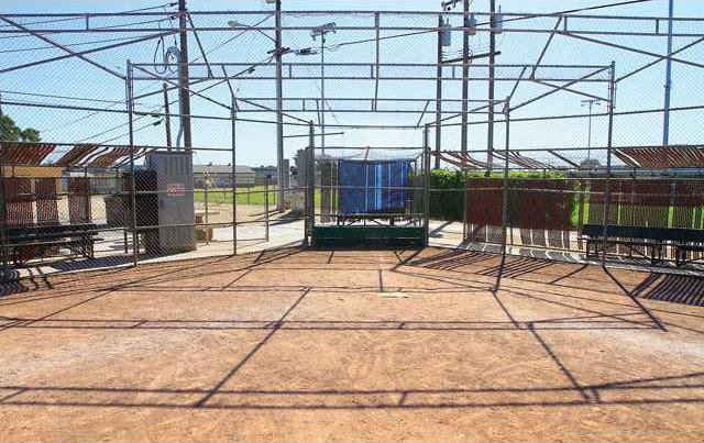 Manteca replacing Lincoln Park baseball backstop - Manteca Bulletin