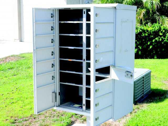 Mailbox thefts continue, two suspects slip away from police - Manteca ...