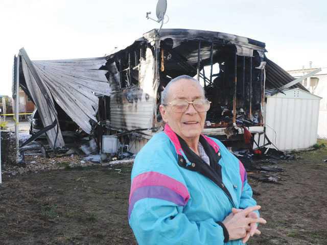 Fire sends 2 to burn center - Manteca Bulletin