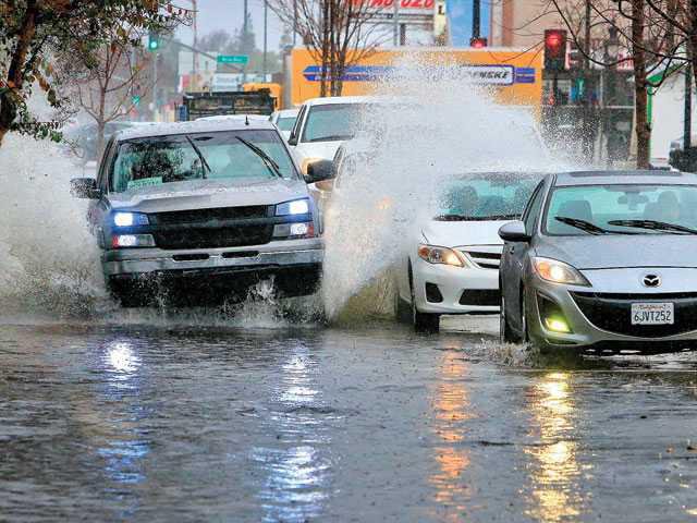 Storm slams SJ Valley - Manteca Bulletin