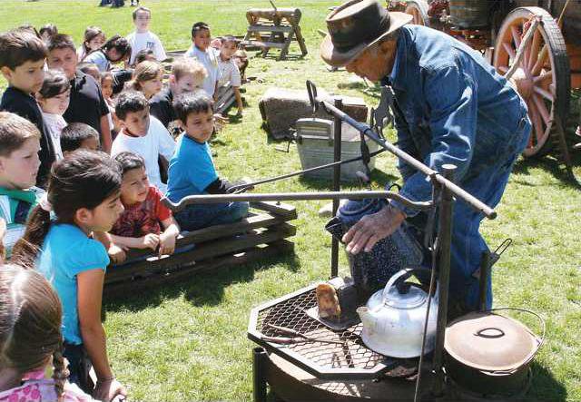 Shasta School brings farm to the students - Manteca Bulletin