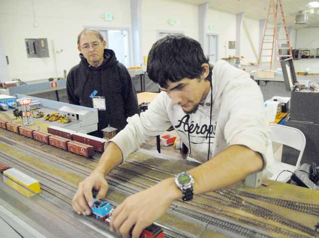 Toy train show delivers Christmas spirit today & Sunday in Turlock ...
