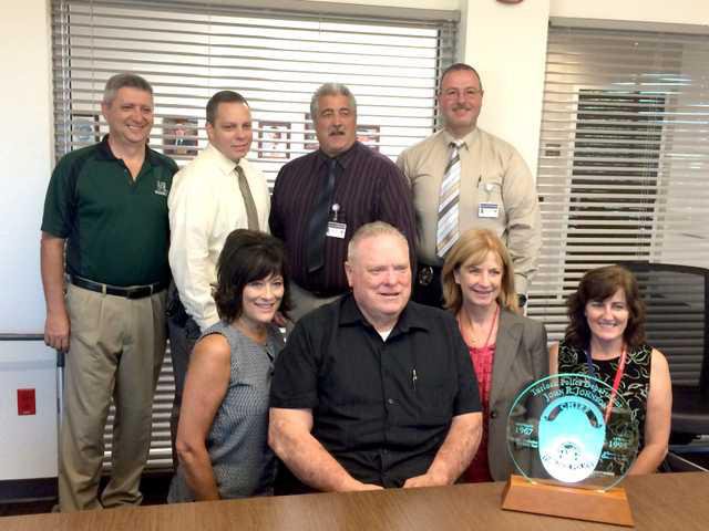 Colleagues honor former police chief - Turlock Journal