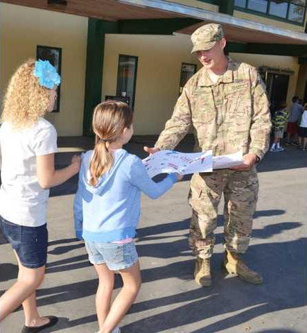 Hometown hero: Chatom elementary welcomes Purple Heart recipient ...