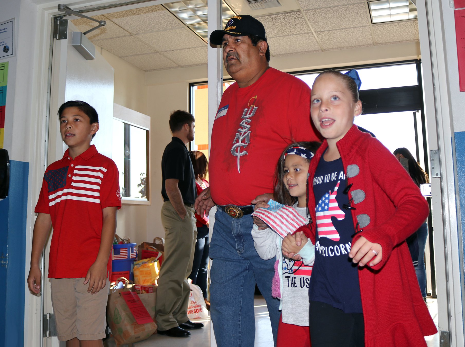 Virginia Parks School honors veterans - Ceres Courier