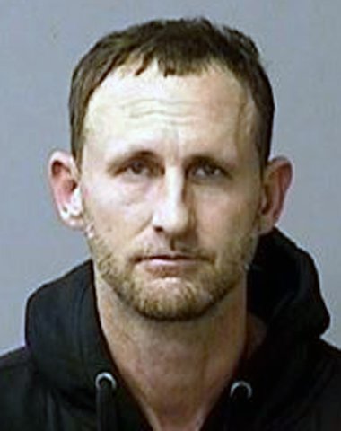 Suspect drops wallet at scene of break-in - Ceres Courier