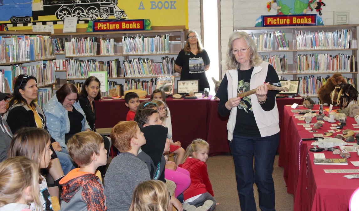 Mother Lode Mineral Society Rocks Library - Oakdale Leader