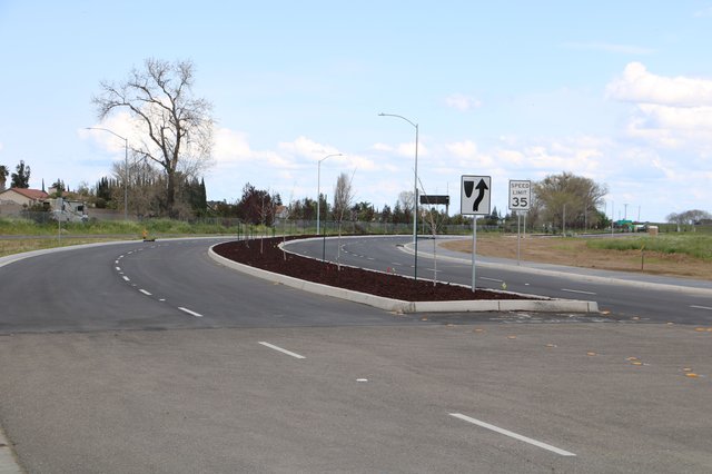 ATHERTON GAP OPENING SOON - Manteca Bulletin