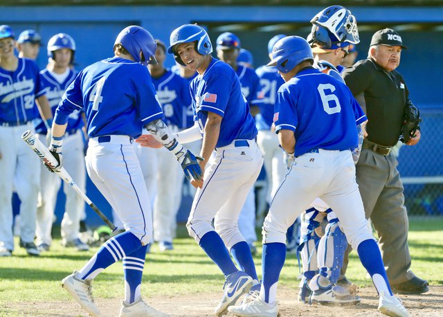 BASEBALL: T'wolves tee off - Manteca Bulletin