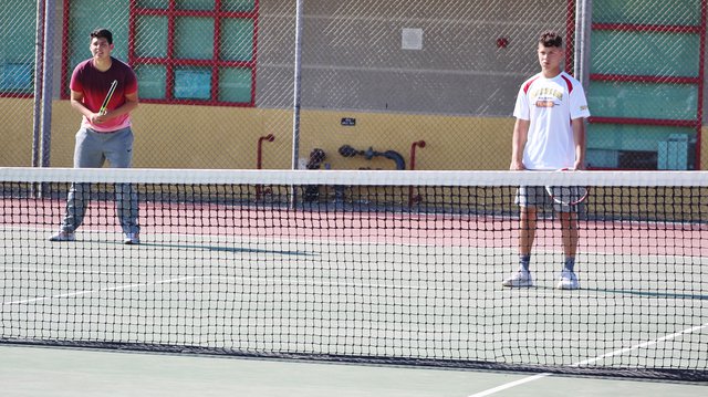 Tennis Team Completes Regular Season On High Note - Oakdale Leader