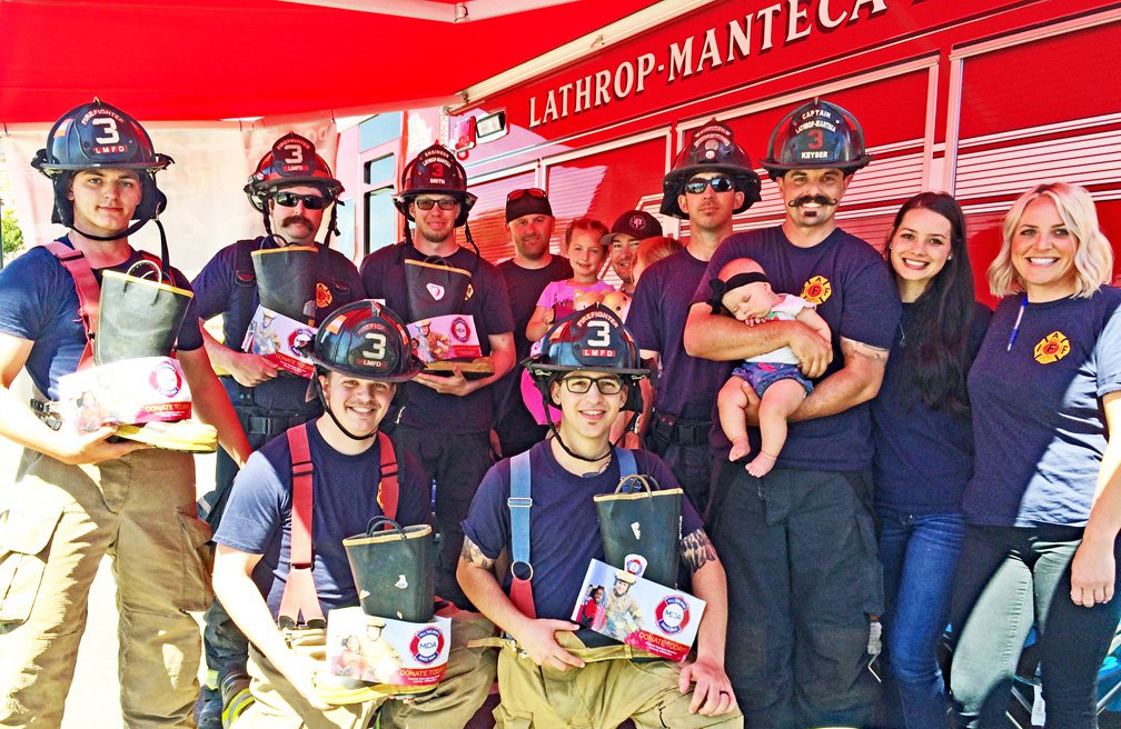 FILLING THE BOOT FOR MDA - Manteca Bulletin