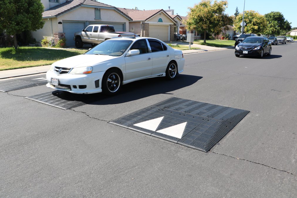 1st MANTECA SPEED LUMPS - Manteca Bulletin