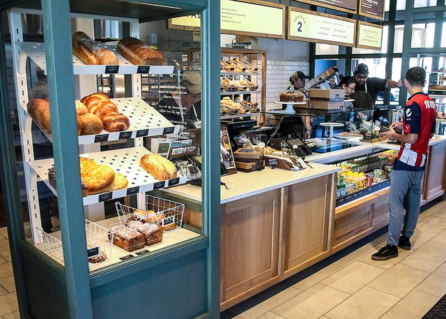 New Restaurant Opens Quietly In Crossroads Complex - Riverbank News