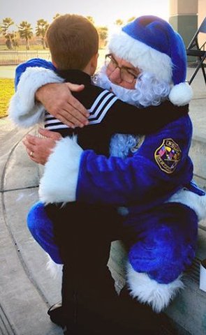 Blue Santa put on the shelf for this season - Turlock Journal