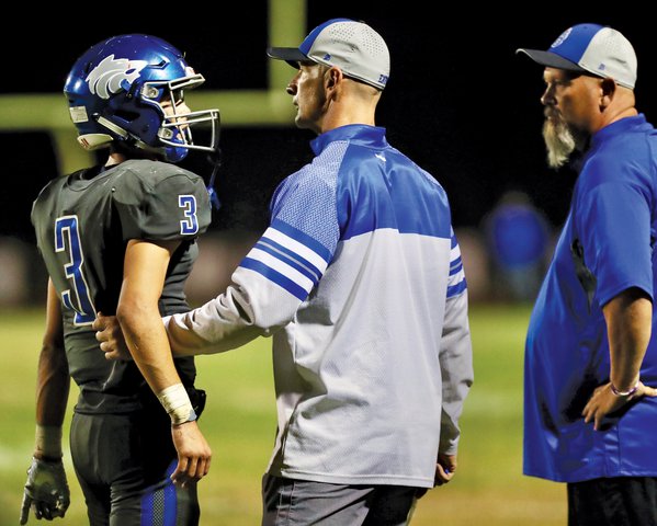 T’wolves coach shares success with family, friends - Manteca Bulletin