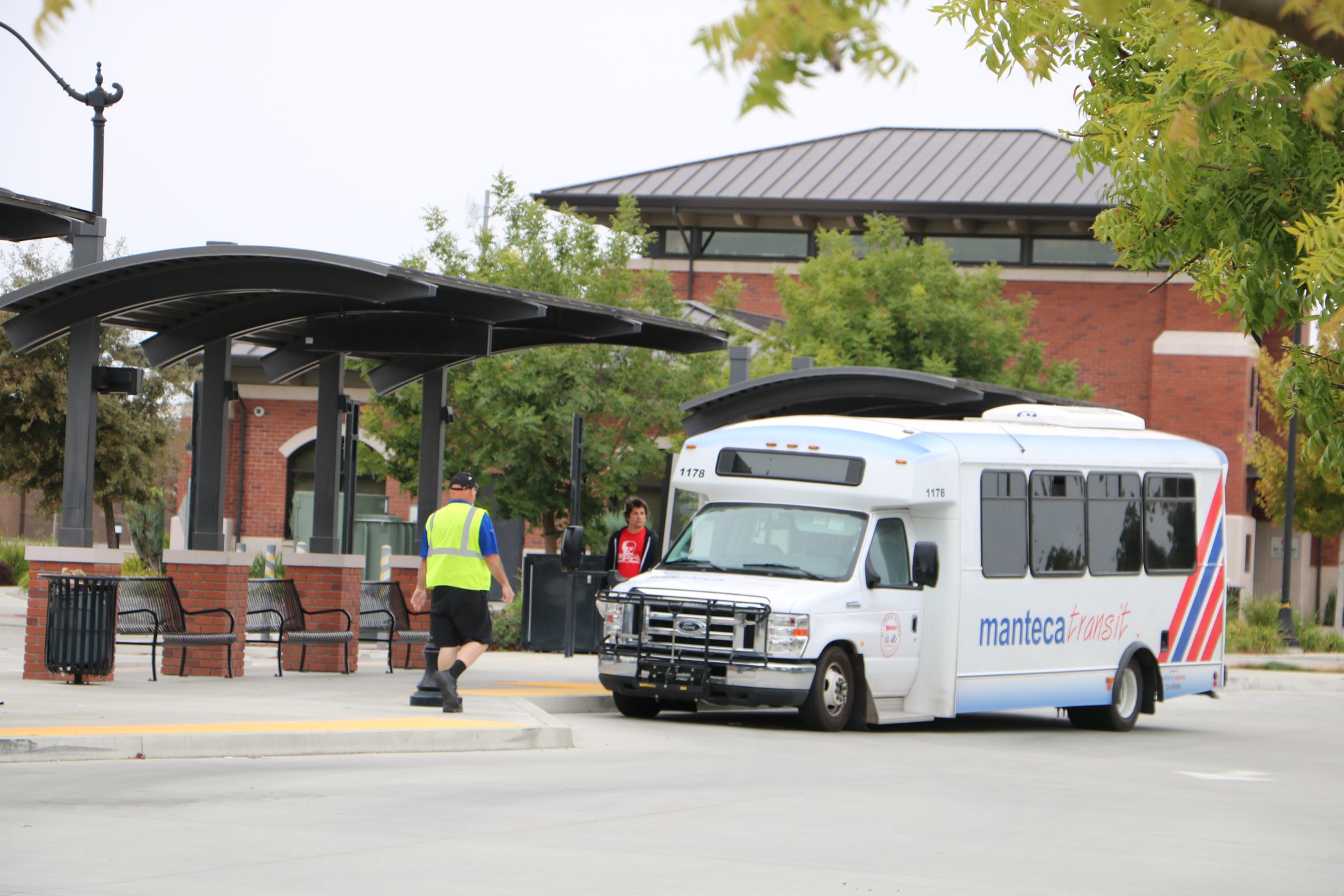 MANTECA TRANSIT EXPANDS - Manteca Bulletin