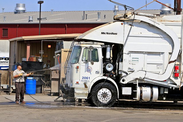 16 businesses so far opt to reduce solid waste service during pandemic - Manteca Bulletin