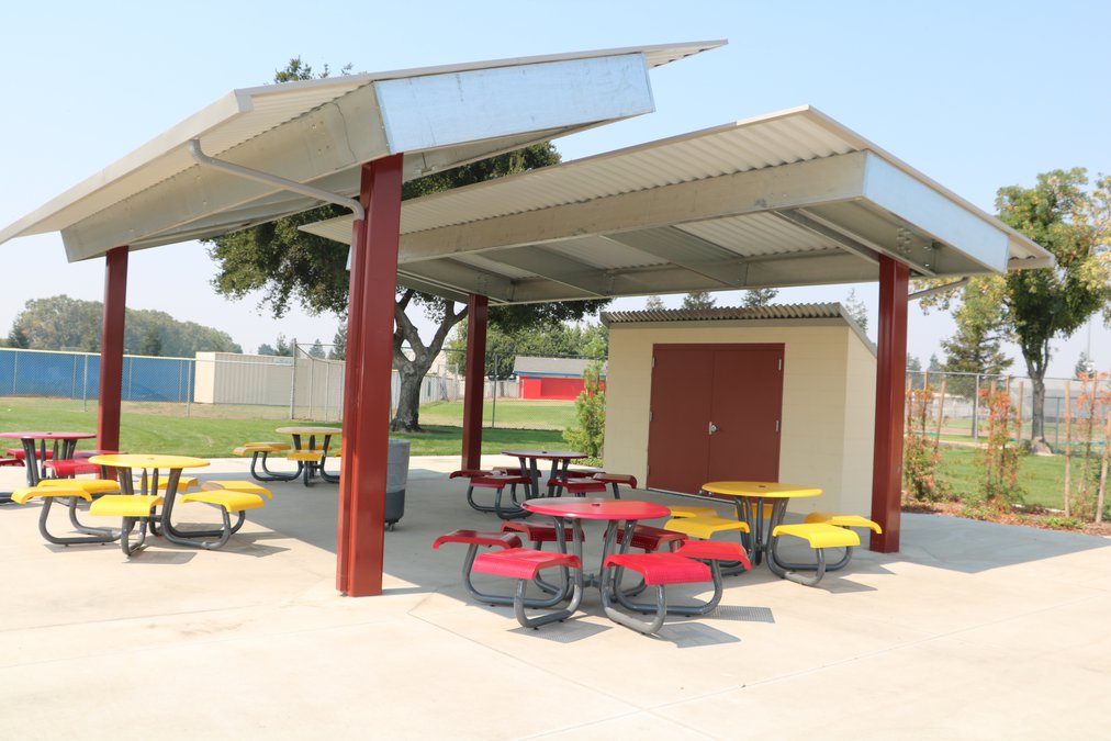 MANTECA UNIFIED ROLLS OUT FIRST OUTDOOR CLASSROOM - Manteca Bulletin