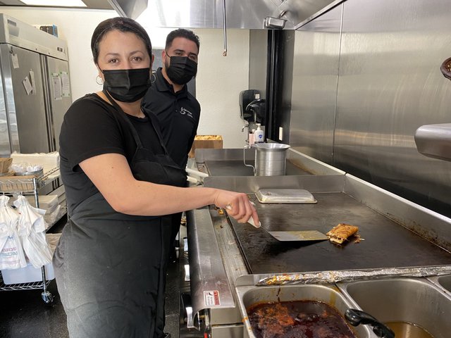 New Turlock restaurant thriving in face of pandemic - Turlock Journal