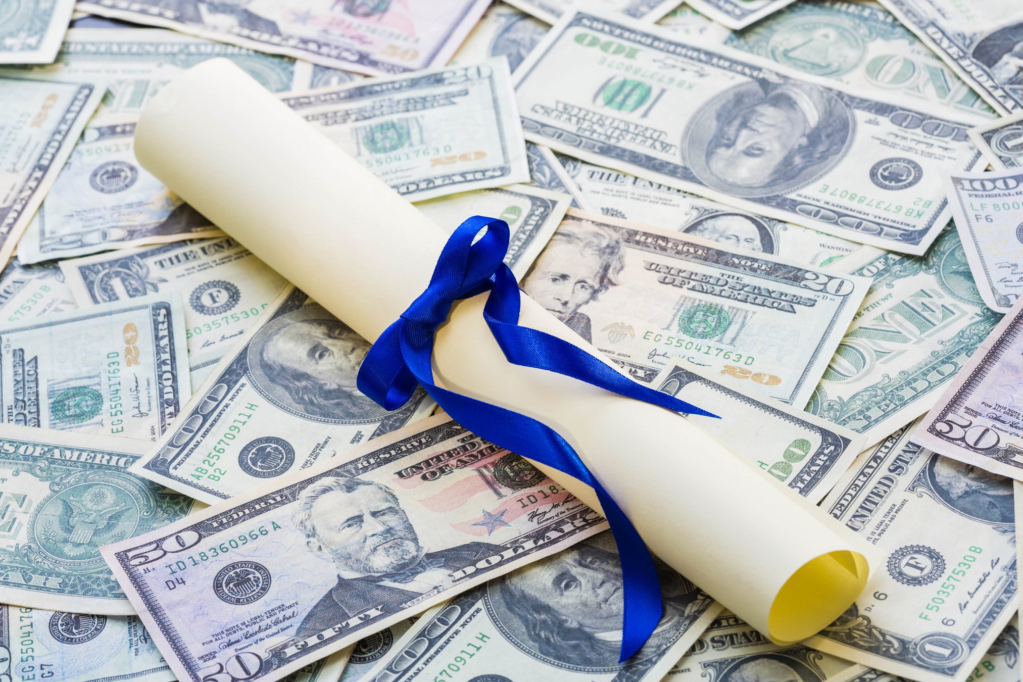 Money Tips Offered For College Students - Oakdale Leader