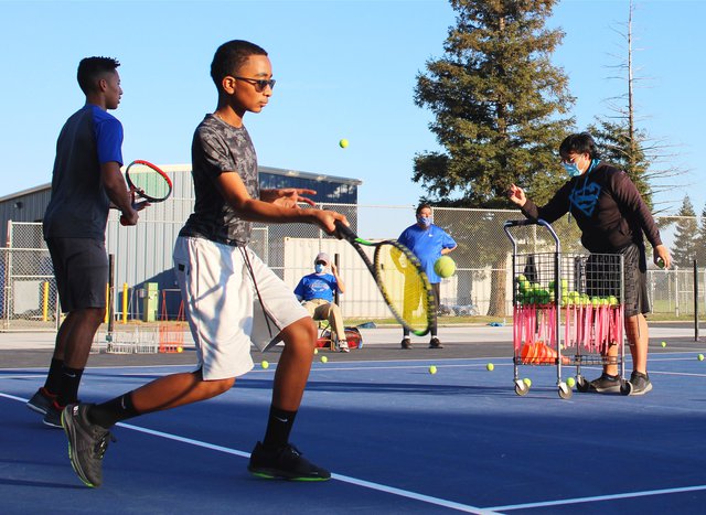 TIMBERWOLVES TAKE COURT - Manteca Bulletin