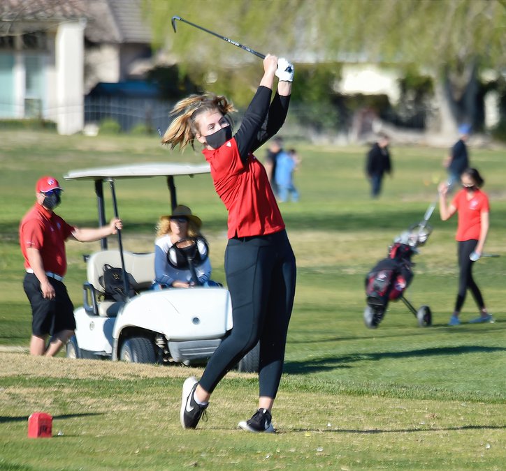 GOLFERS IN MIDSEASON FORM - Manteca Bulletin