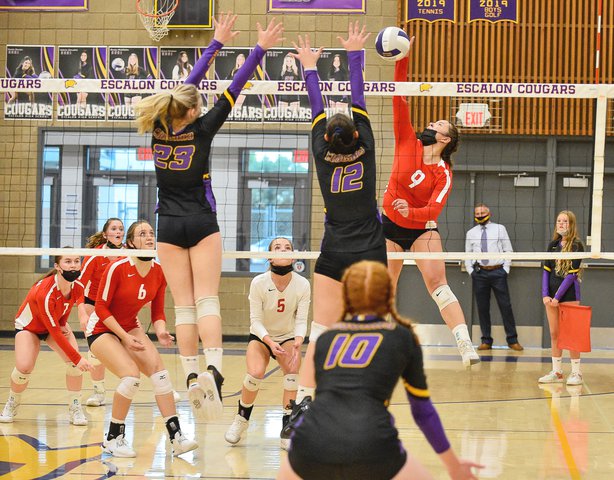 VOLLEYBALL: Ripon closes the gap - Manteca Bulletin