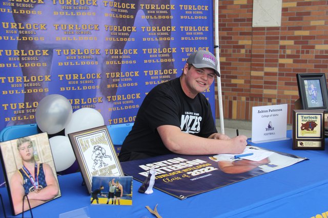 SIGNING DAY FOR BULLDOG ATHLETE - Turlock Journal