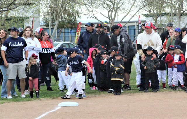 “Play Ball” Call Rings Out For Hundreds Of Youngsters - Oakdale Leader