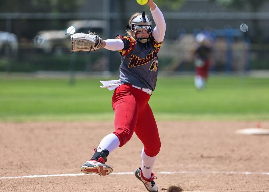 Softball Squad Shuts Out Beyer In Playoff Opener - Oakdale Leader