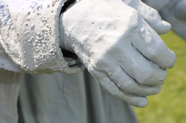 THE HANDS OF FREEDOM - Manteca Bulletin