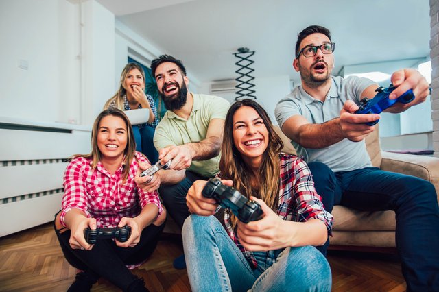 Tips To Host An Entertaining Game Night For Adults - Escalon Times