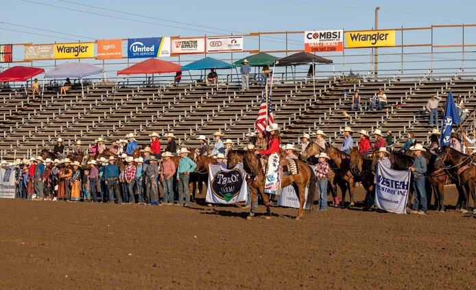 WEEKEND COMPETITION - Oakdale Leader