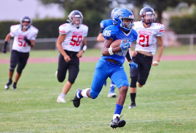 Sierra subdues potent Panthers - Manteca Bulletin