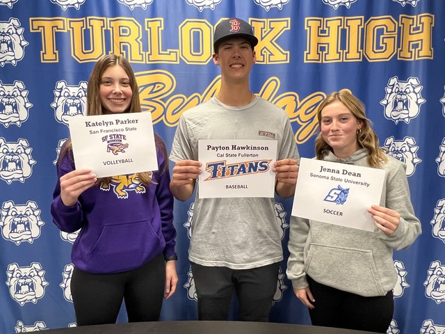 Local athletes sign up to play at the next level - Turlock Journal