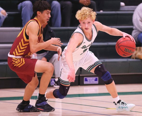 BUFFS TRAMPLE GOLDEN VALLEY - Manteca Bulletin
