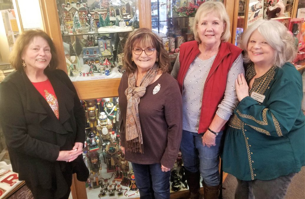 Ripon museum offers holiday displays - Manteca Bulletin