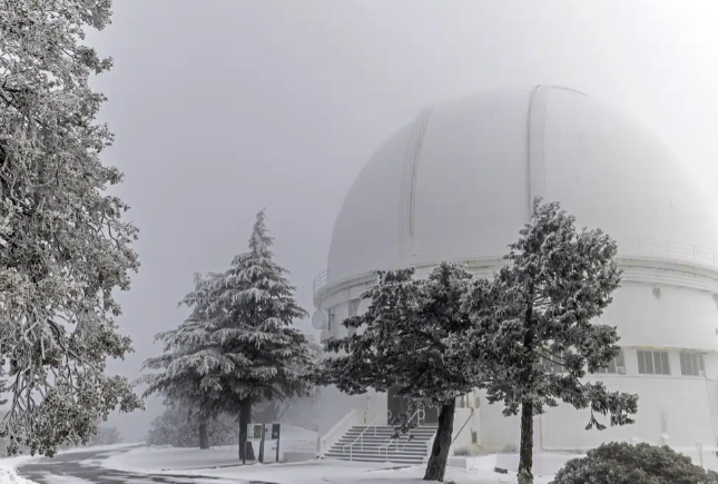 Snow possible today down to 500 feet, rain for 4 of 5 next days ...