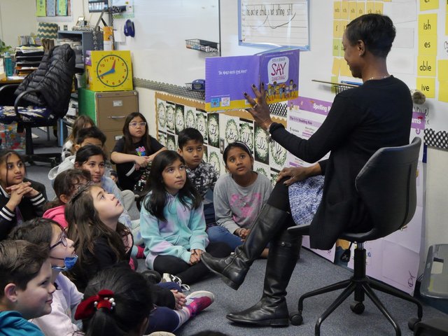 School, community leaders participate In Read Across America at MUSD ...