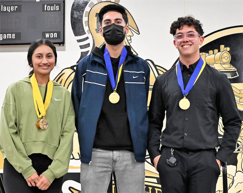 Stromgren, Singh & Sunner top LHS seniors - Manteca Bulletin